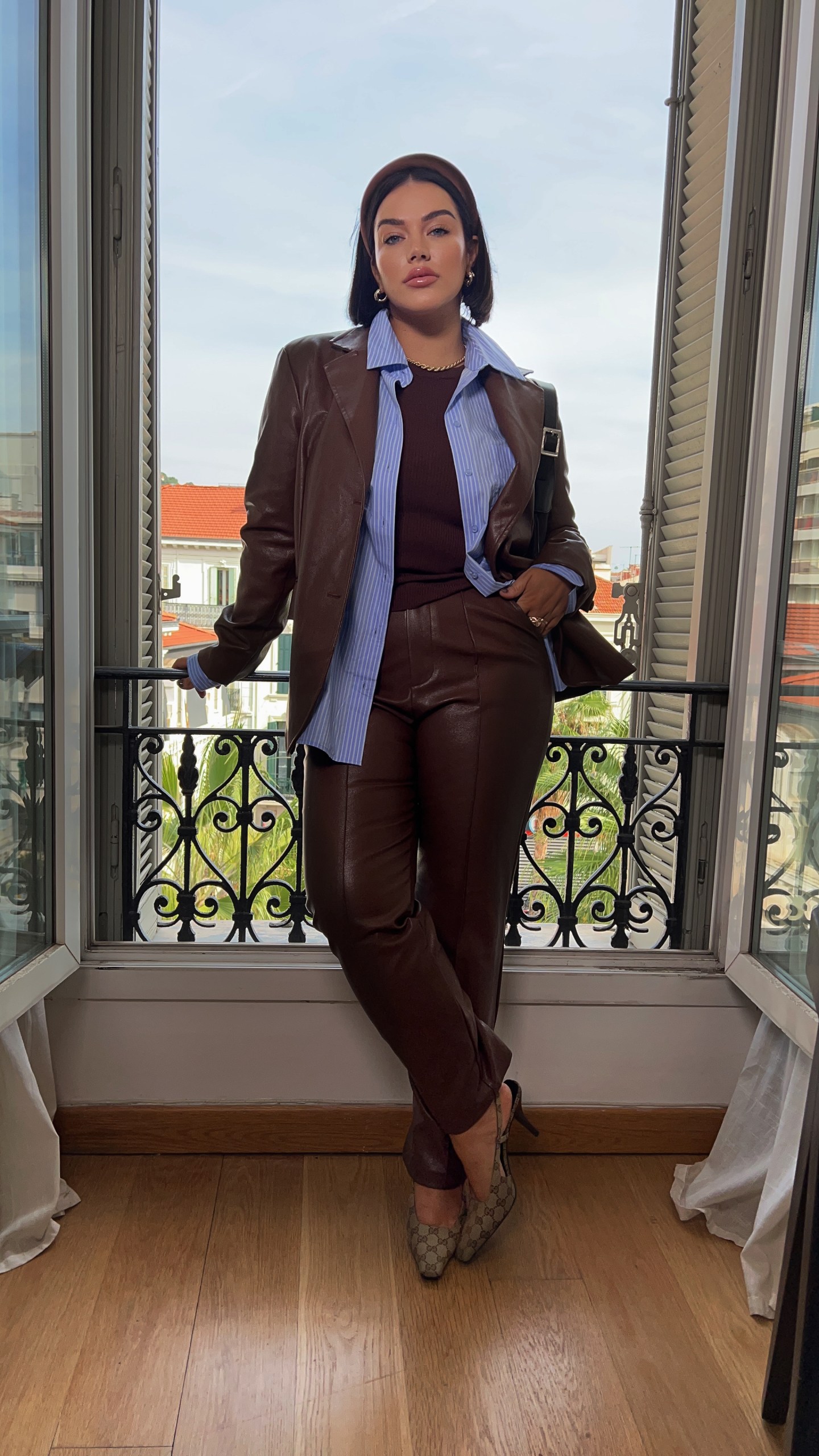 BROWN LEATHER LOOK – Militza Yovanka